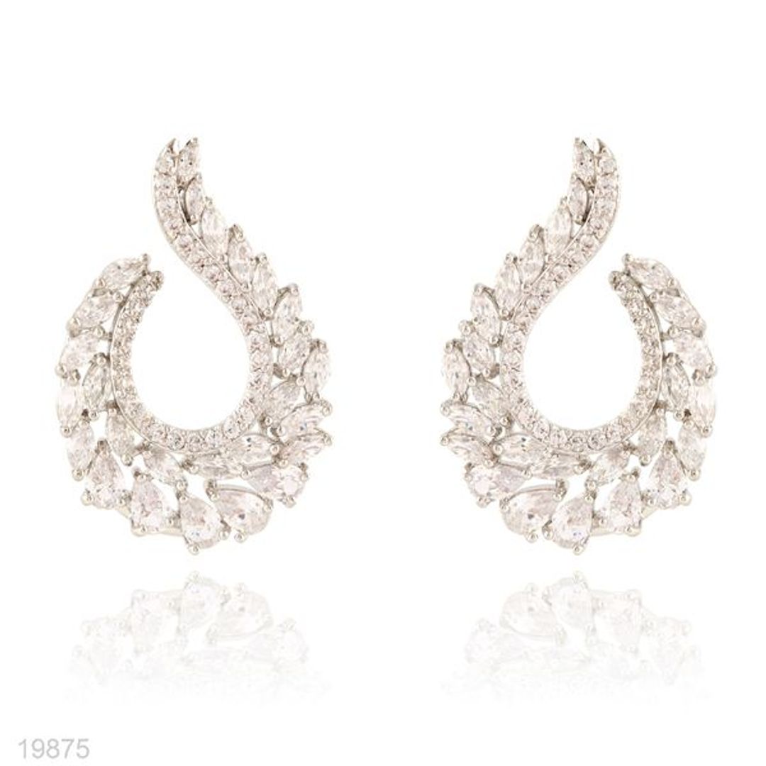 Buy Classy wave wreath silver earrings Online in Pakistan On Tesoro at ...